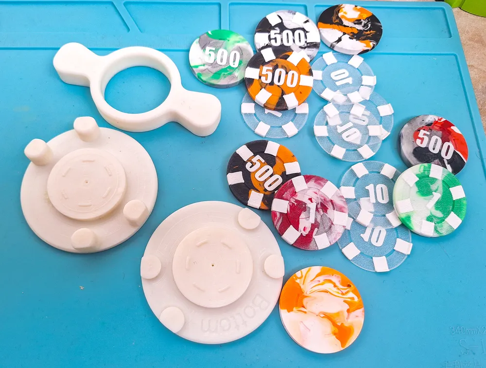 Poker Chip Mold from Poop-One mold for all values - Free 3D Print Model ...