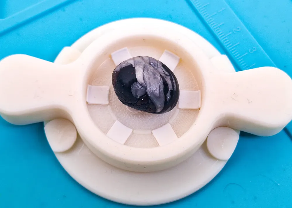 Poker Chip Mold from Poop-One mold for all values by Frantisek23 ...