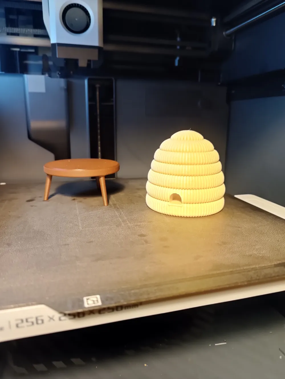 Beehive retro by Natan MakerWorld: Download Free 3D Models