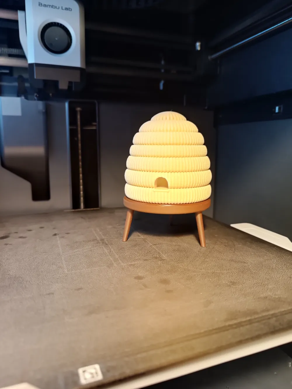 Beehive retro by Natan MakerWorld: Download Free 3D Models