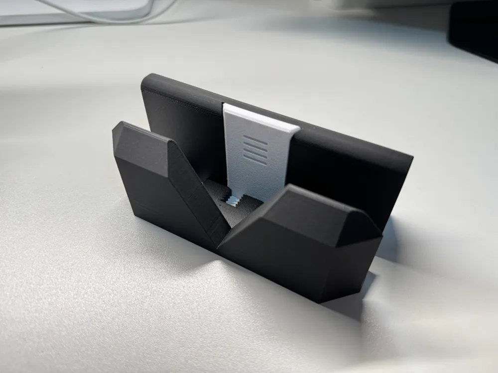 Adjustable Vertical Stand for Laptop - Free 3D Print Model - MakerWorld