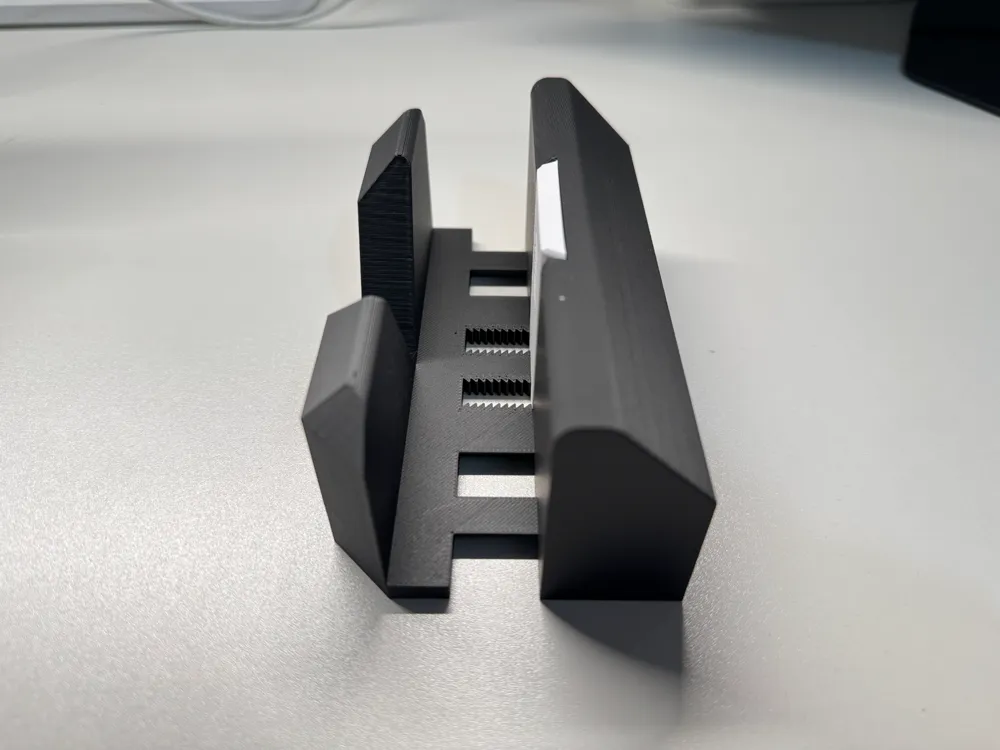Adjustable Vertical Stand for Laptop - Free 3D Print Model - MakerWorld