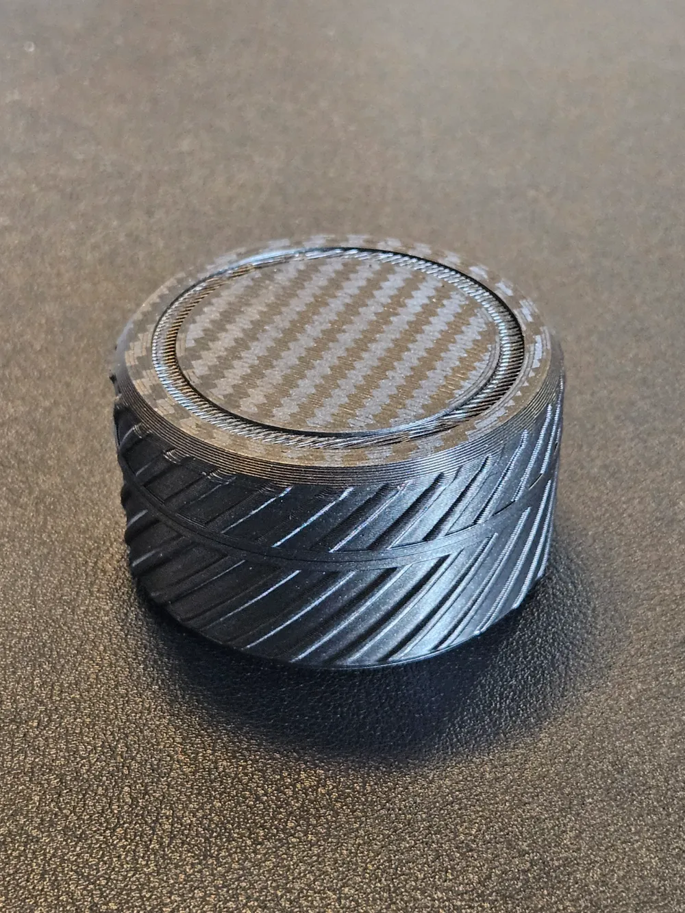 Round Threaded Container by Vostok Labs MakerWorld: Download Free 3D Models