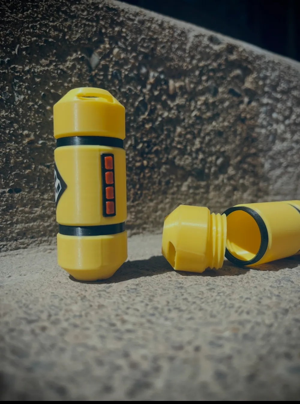 Conteneur / porte-clés à cris de Monstres et Cie - Modèle d'Impression ...