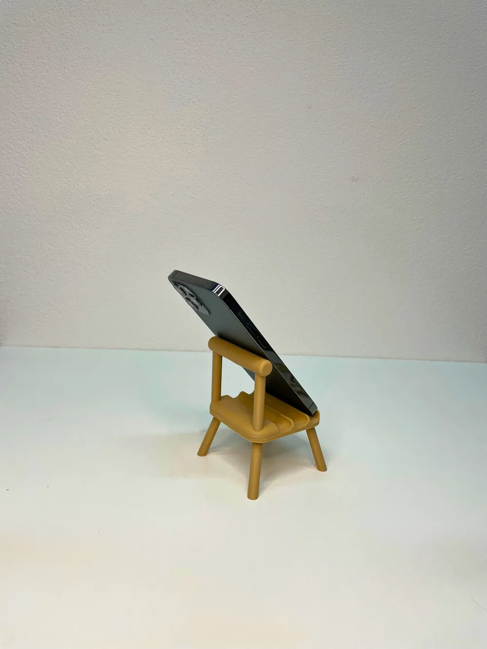 Mini Chair Phone Stand by Kubino4 - MakerWorld