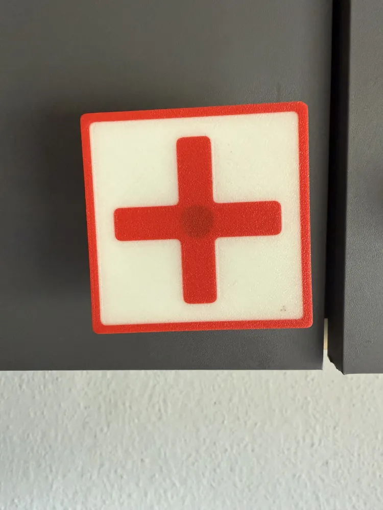Magnetic Glow Sign for First Aid Box - Free 3D Print Model - MakerWorld