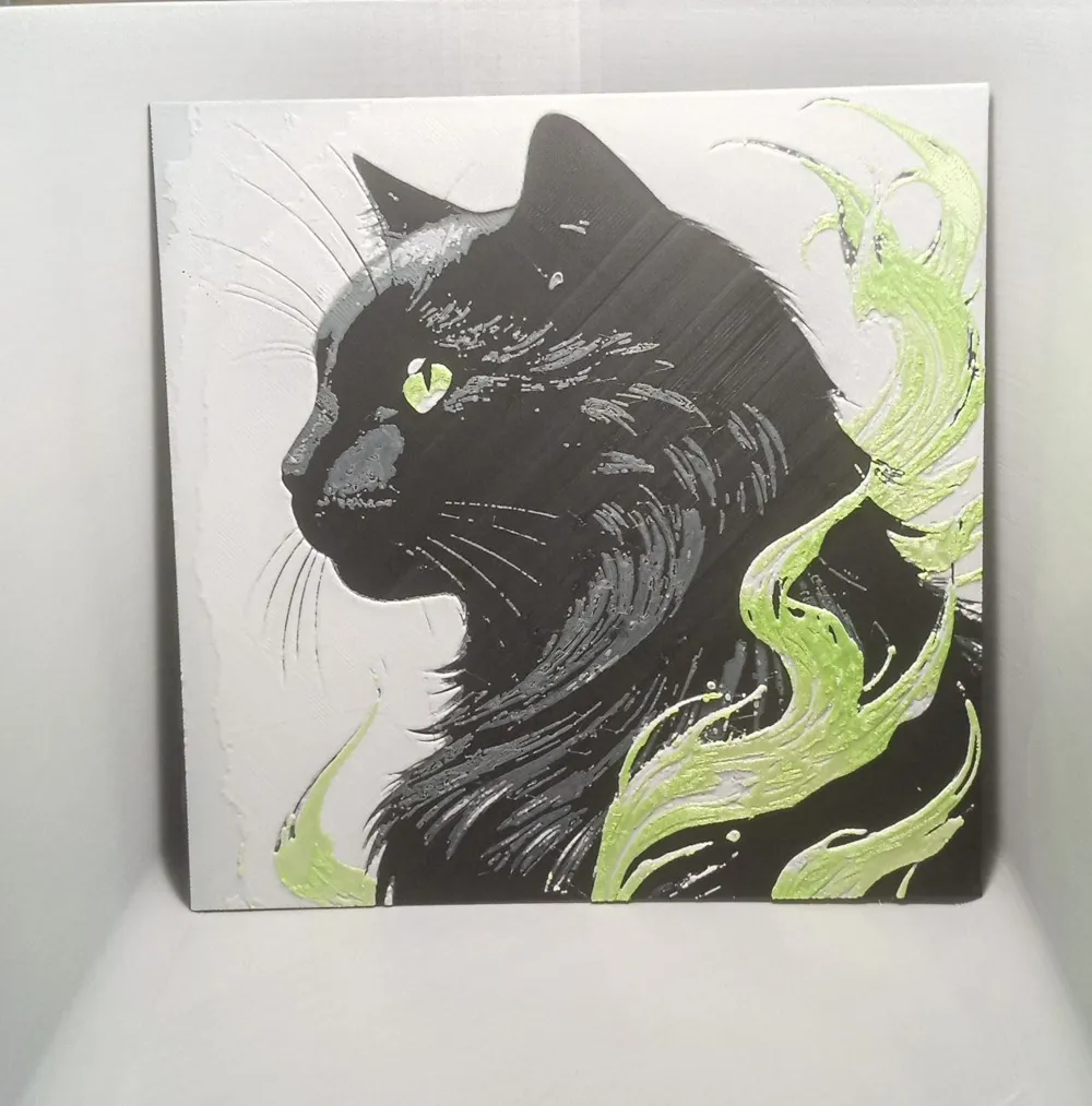 Hueforge Black cat with green eyes by Aleksandr - MakerWorld