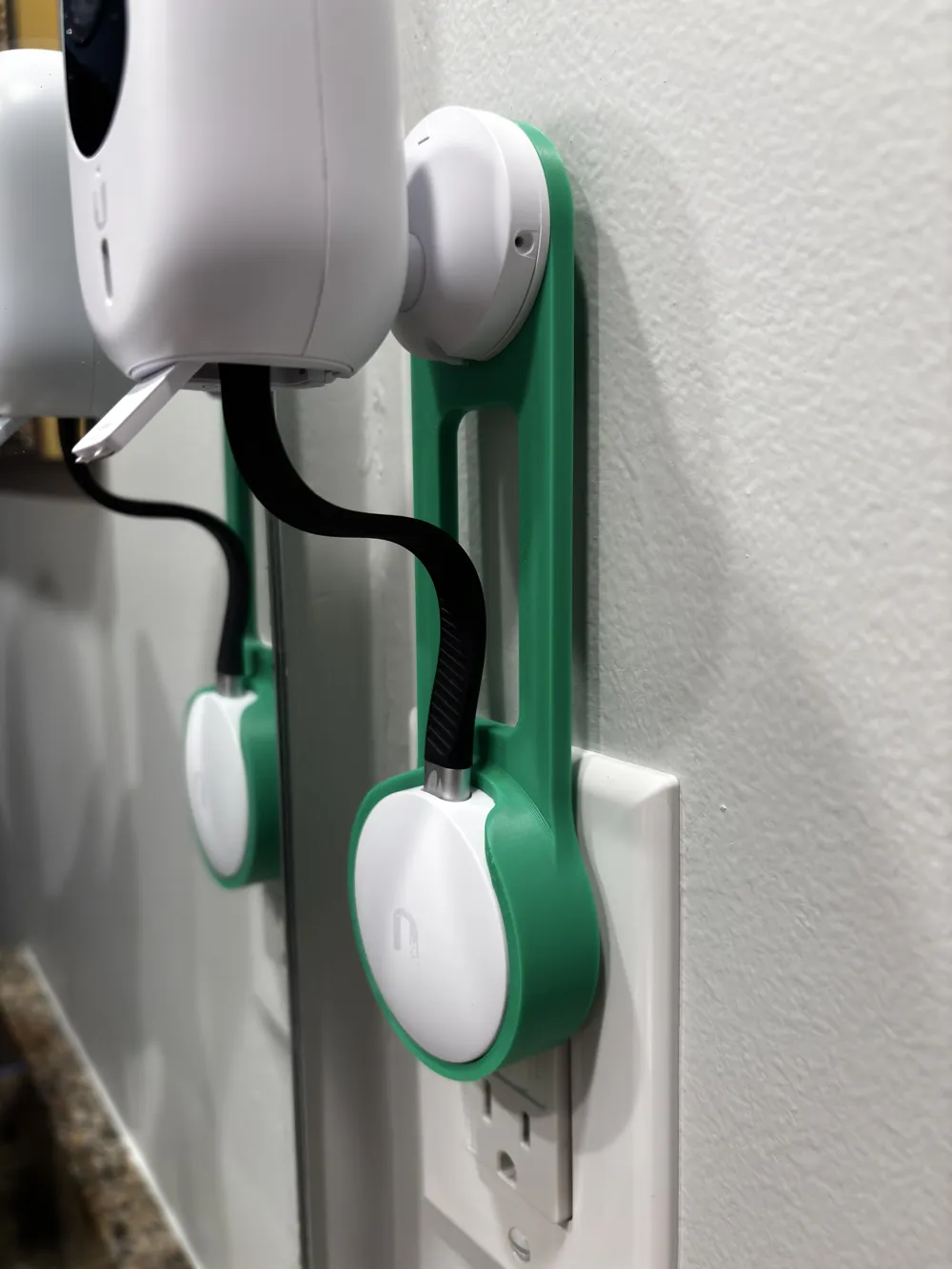 Ubiquiti Unifi G4 Instant Power Plug Mount (US) - Free 3D Print Model ...