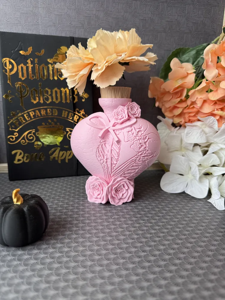 玫瑰魔药瓶 – 花瓶 *爱* 来自 MaxFabFlo.3D.Druck MakerWorld：免费下载 3D 模型