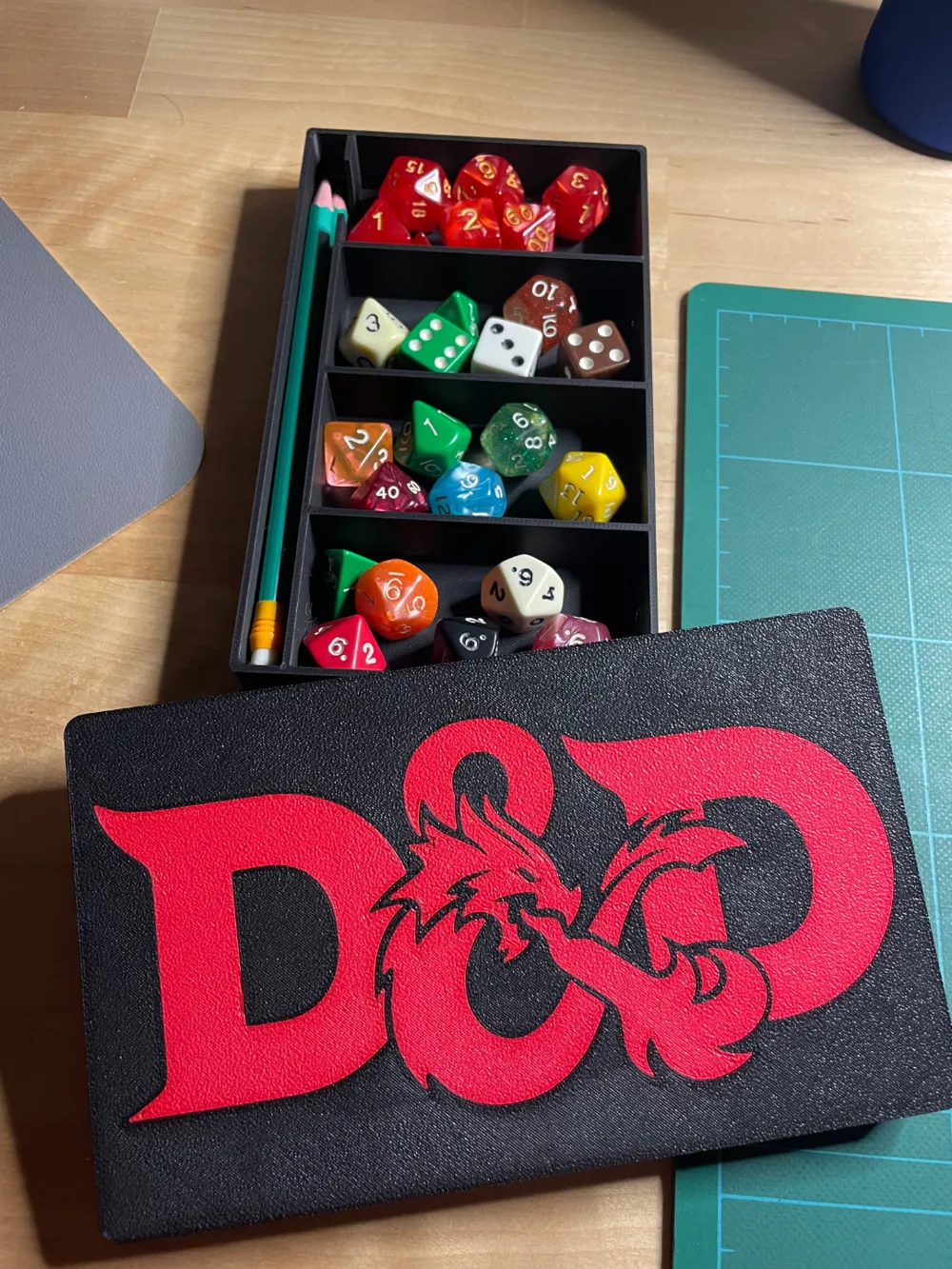 Dungeons & Dragons Dice box - Free 3D Print Model - MakerWorld