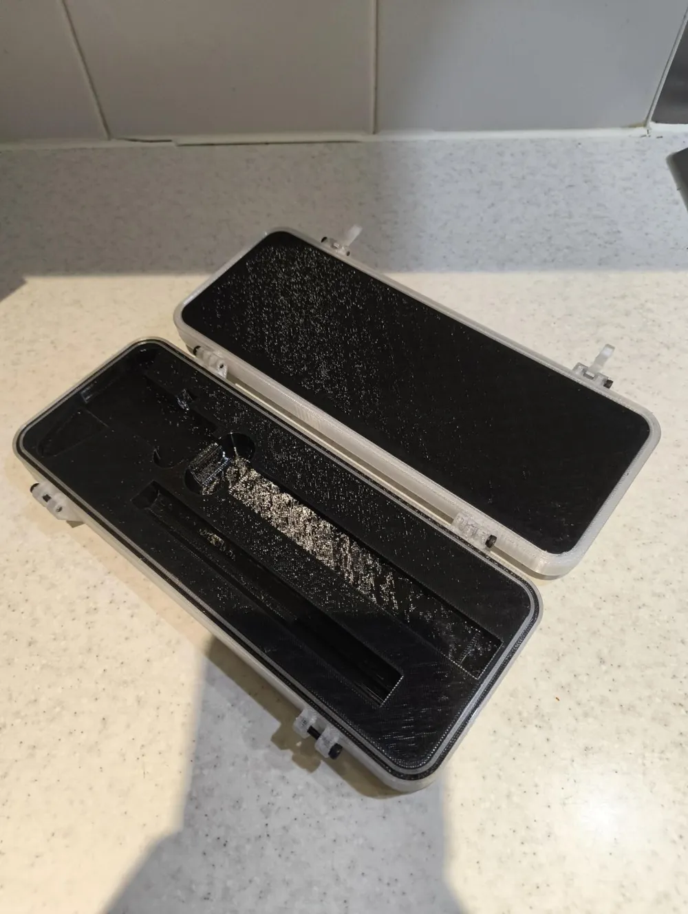 Mitutoyo Vernier Caliper case Over-Engineered - Free 3D Print Model ...