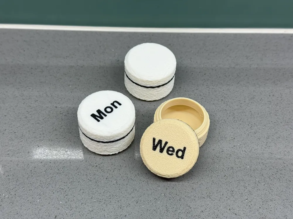 Pill / Tablet Pots with and without day labels by Marto - MakerWorld