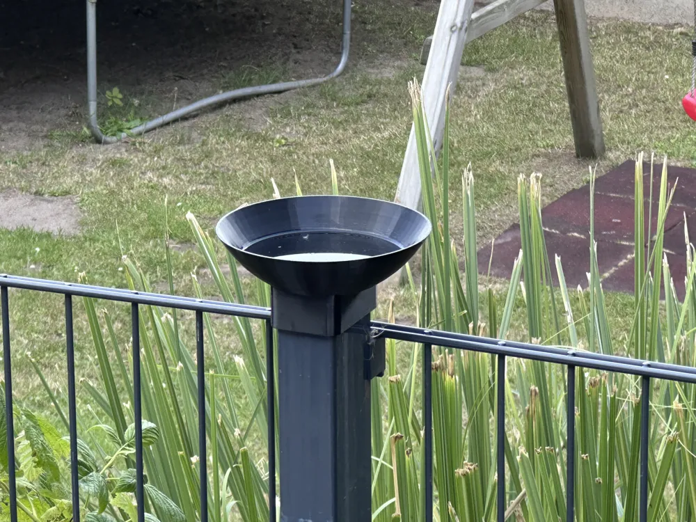 Modern Bird Bath for Double-Bar Fence Posts - Free 3D Print Model ...
