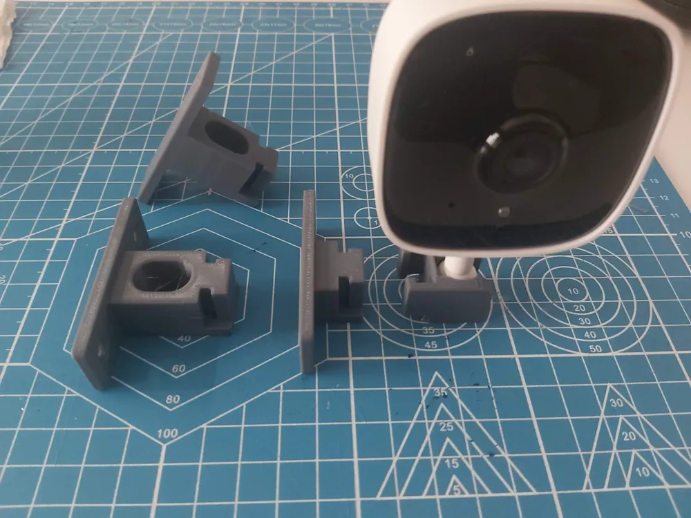 Tapo C110 camera bracket with slide mount by user_3353720451 - MakerWorld