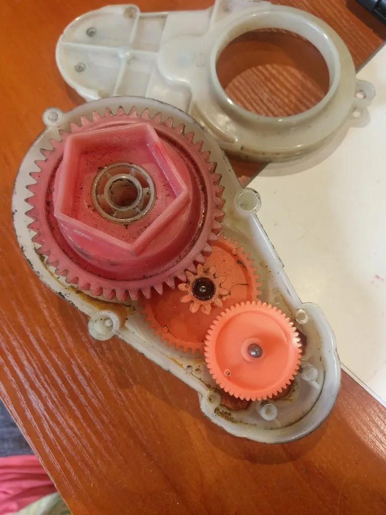 Peg Perego gearbox REPLACEMENT GEAR by Maker1O1 - MakerWorld