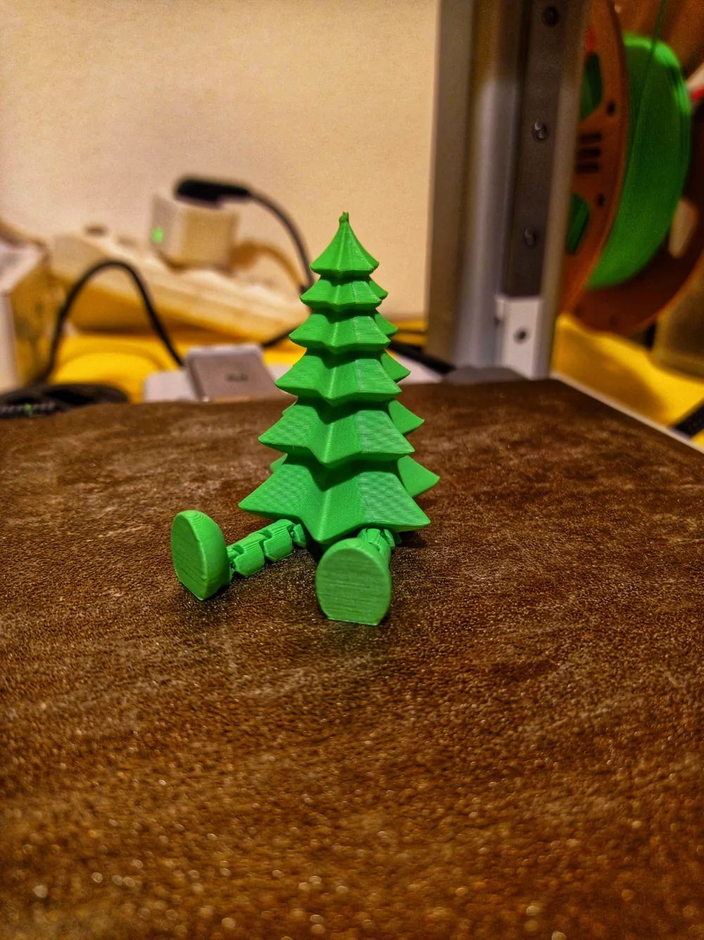 Christmas tree with legs jointed Remixed by Printopya MakerWorld ...