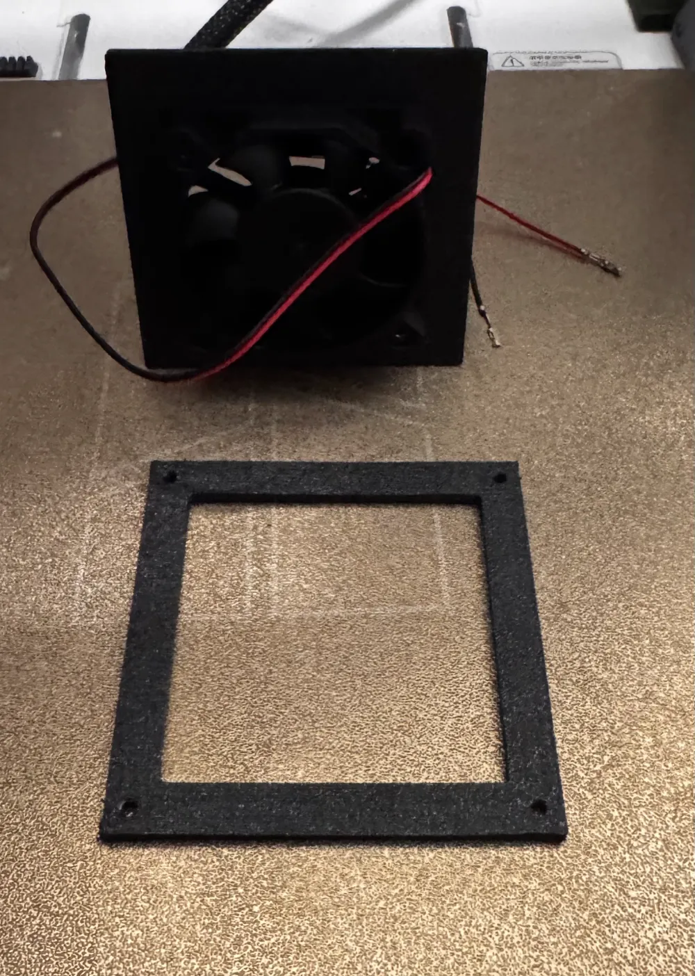 50mm Fan Shroud For Plexi Glass and USB Solar 5v by Livinlucky - MakerWorld
