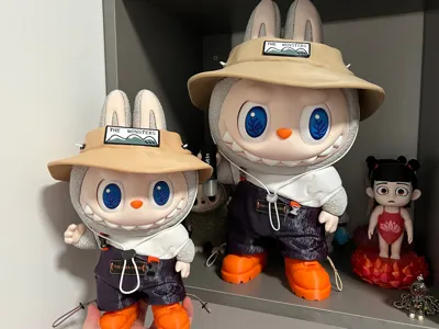 Labubu (FALL IN WILD) Outin Coffee Cup - 40CM Tall (Full Machine ...