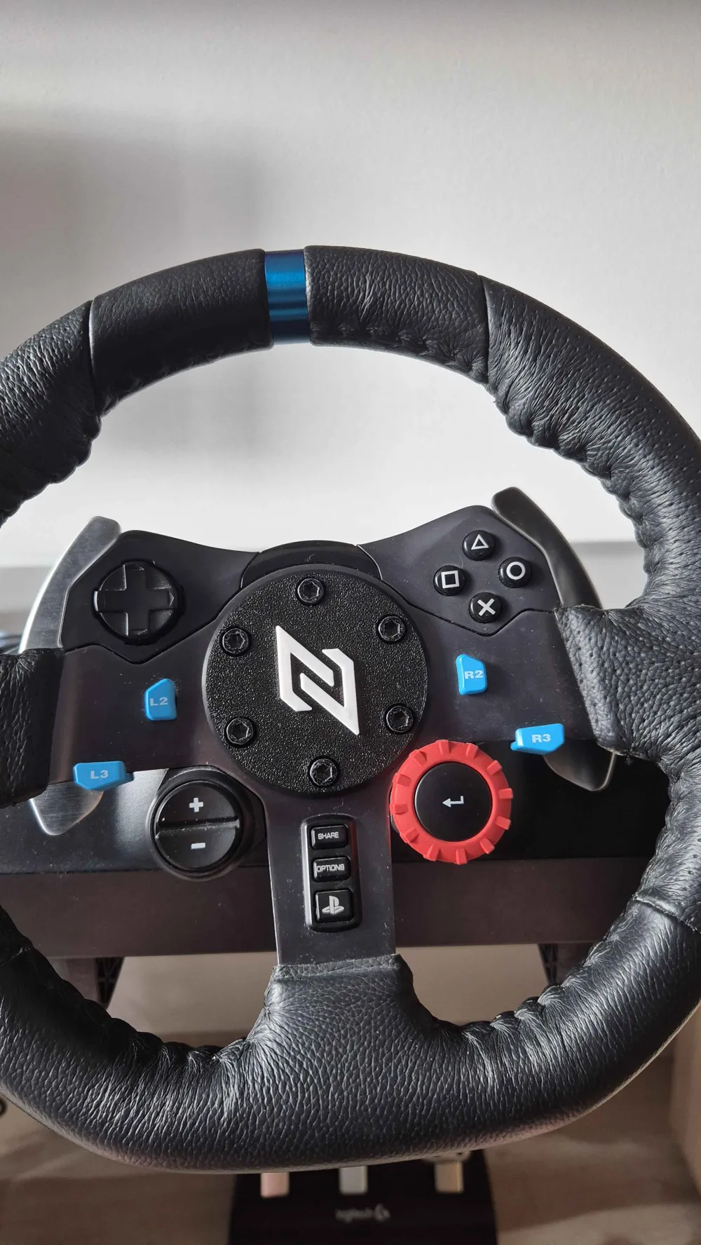 No Hesi G29/G920/G923 Center Cover Remixed by VOVOplay MakerWorld: Download Free 3D Models