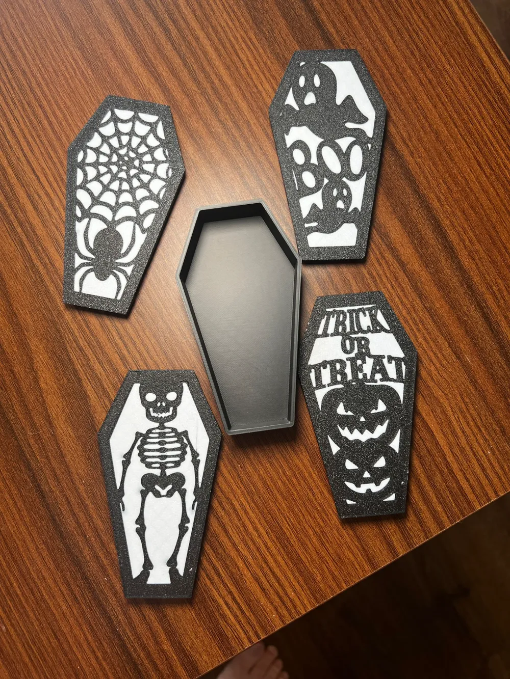 Halloween Coffin candy holder - Free 3D Print Model - MakerWorld