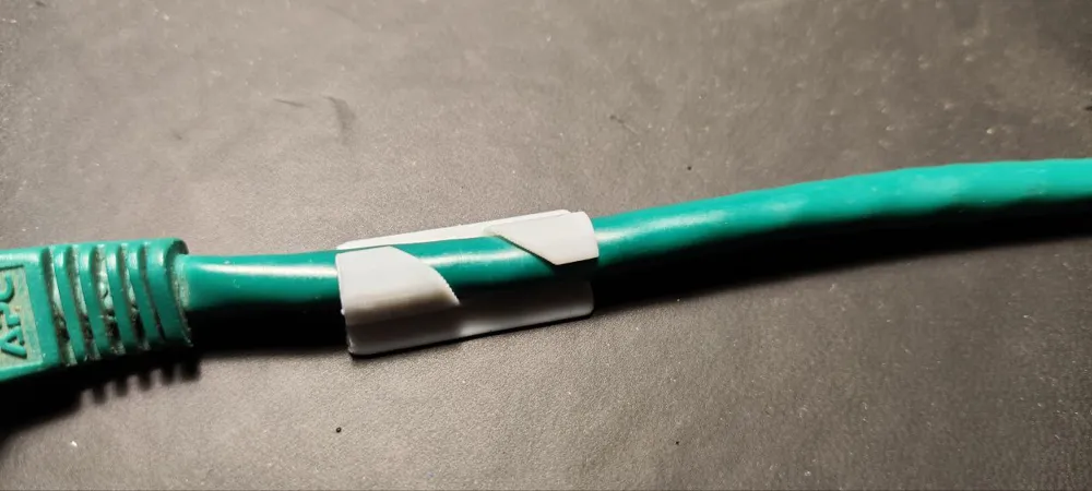 Cable clip/tag (Ethernet, XLR, IEC...) by LFS_3D - MakerWorld