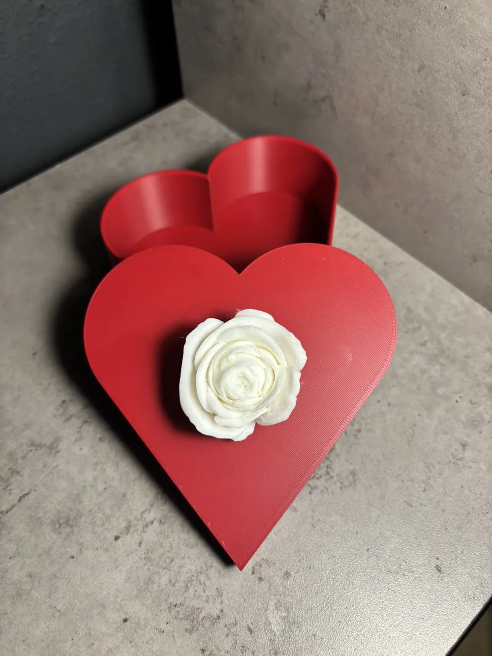 Valentines Rose Gift Box - Free 3D Print Model - MakerWorld