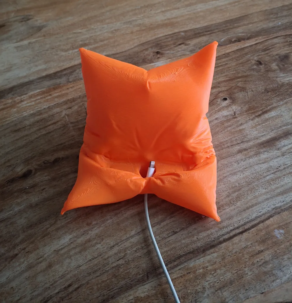 Pillow Phone stand - Free 3D Print Model - MakerWorld