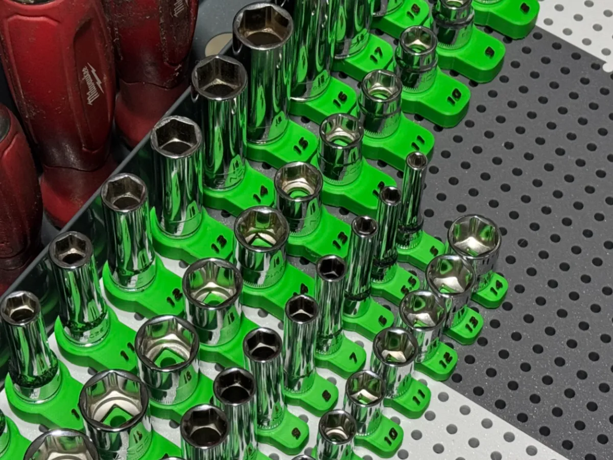 Tool Grid - 1/4 & 3/8 Socket holders (with Pins) - Free 3D Print Model ...