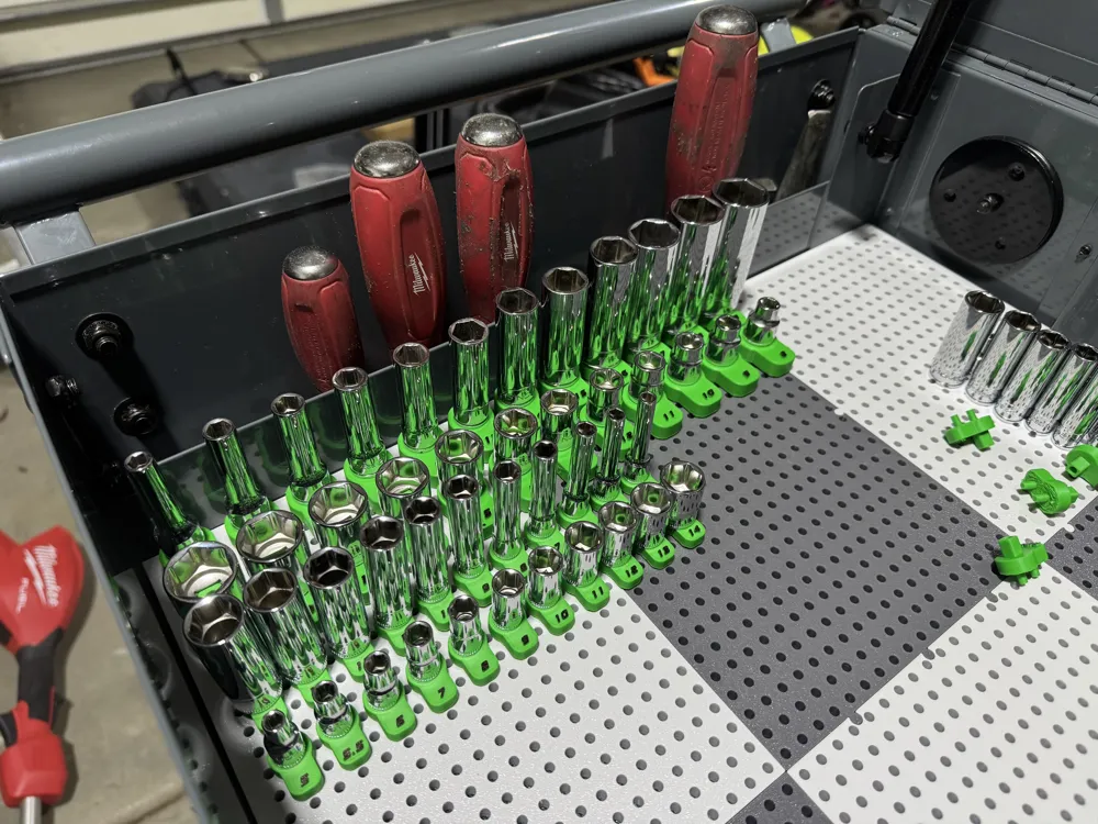 Tool Grid - 1/4 & 3/8 Socket holders (with Pins) - Free 3D Print Model ...