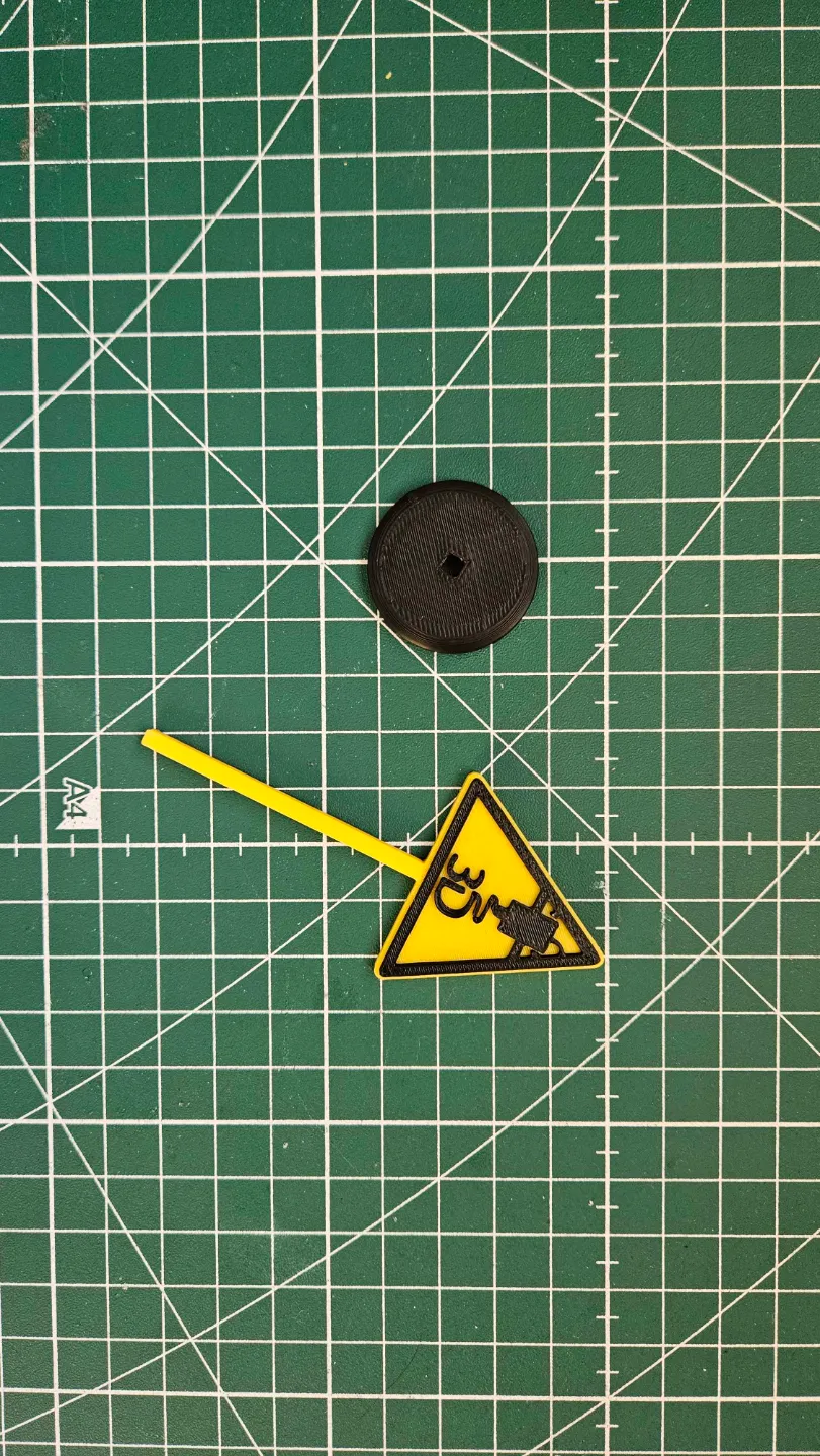 Mini Sign: 3D Printing in Progress by Matteo - MakerWorld