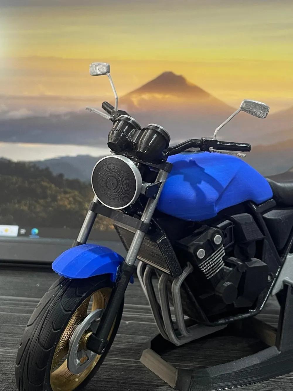 Honda CB400 Motorcycle Kit - Free 3D Print Model - MakerWorld