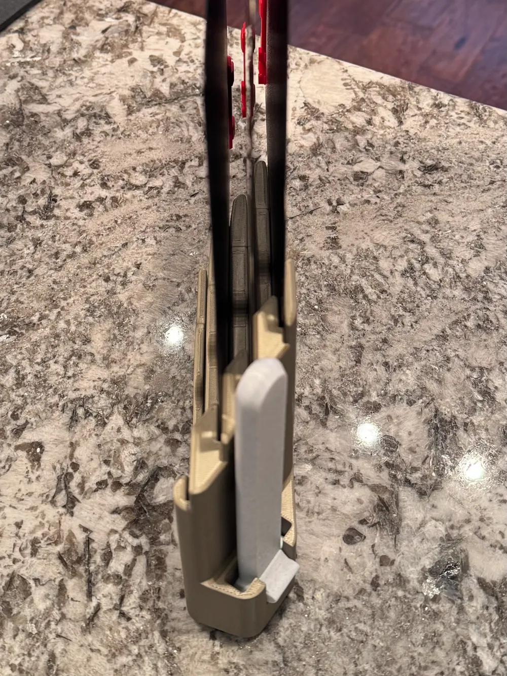 Stand for 4x A1/X1/P1 Build Plates & Bambu Scraper by Benjy, Controller ...