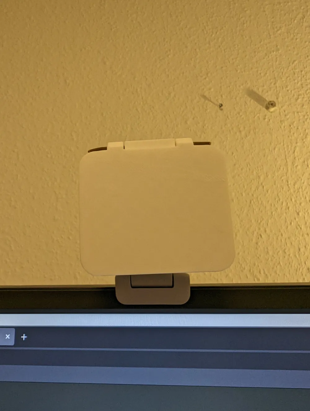 Logitech Streamcam C960 Privacy Cover Remixed by panda420 - MakerWorld