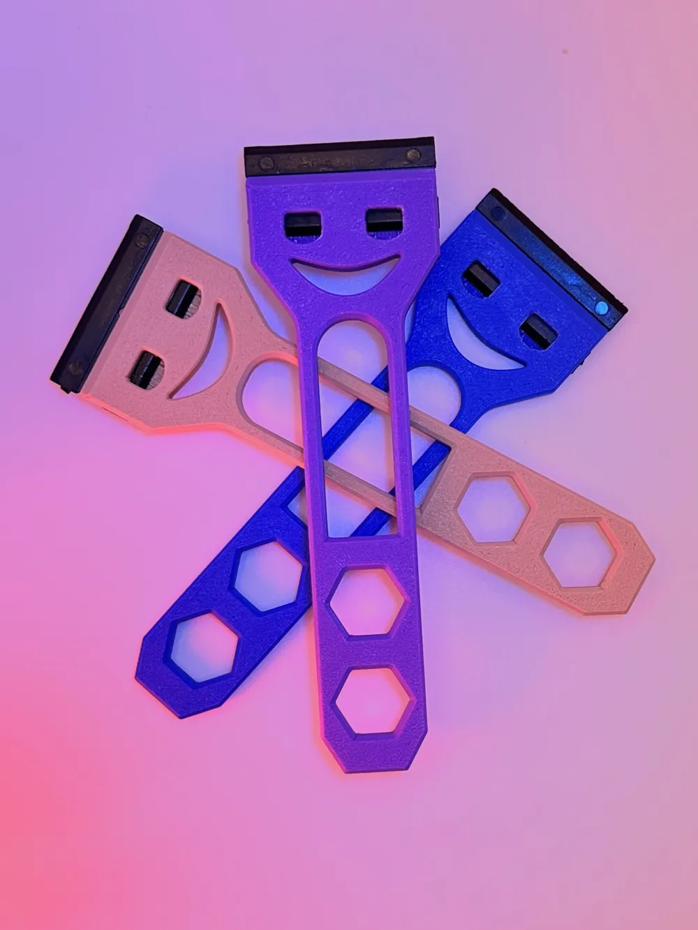 Bambu Bed Scraper - Happy Scraper - Free 3D Print Model - MakerWorld