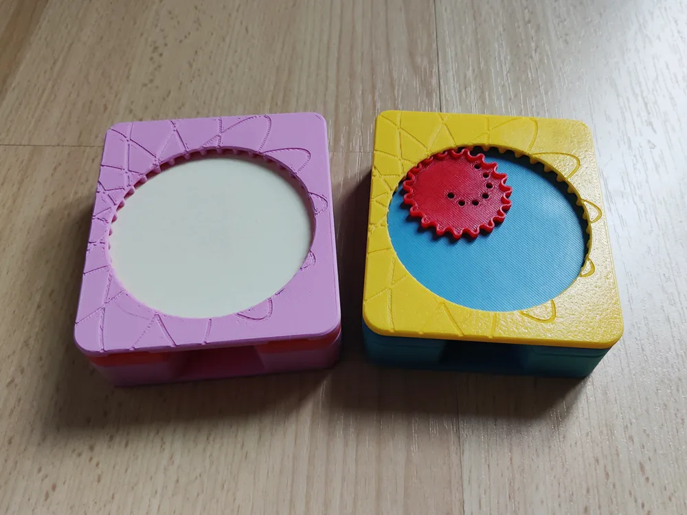 Pocket spirograph for sticky notes by Martin Kozak MakerWorld: Download ...