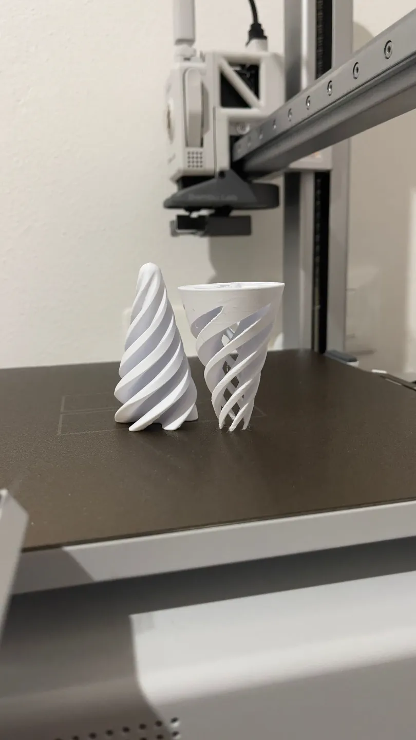 Impossible Pyramid Passthrough by 3D Lab Gionny MakerWorld: Download ...