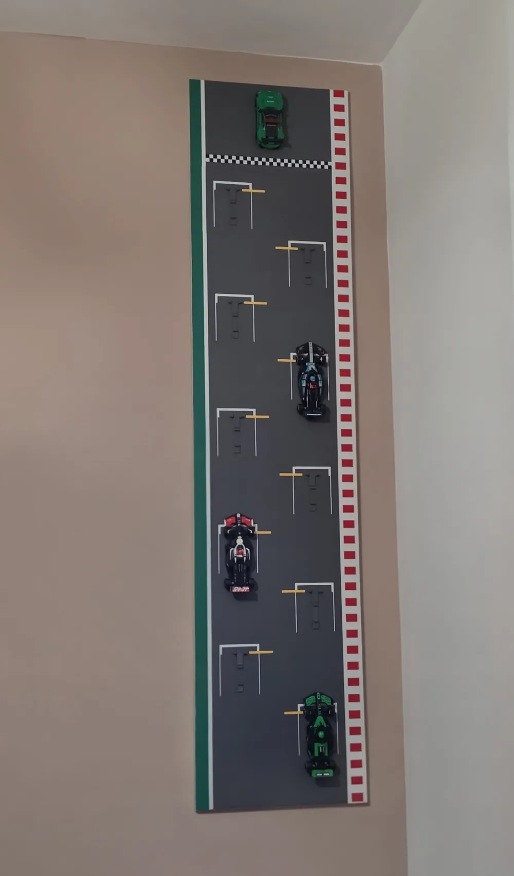 Wall mount F1 Starting grid for Speed Champions by Antonio3Dprint ...