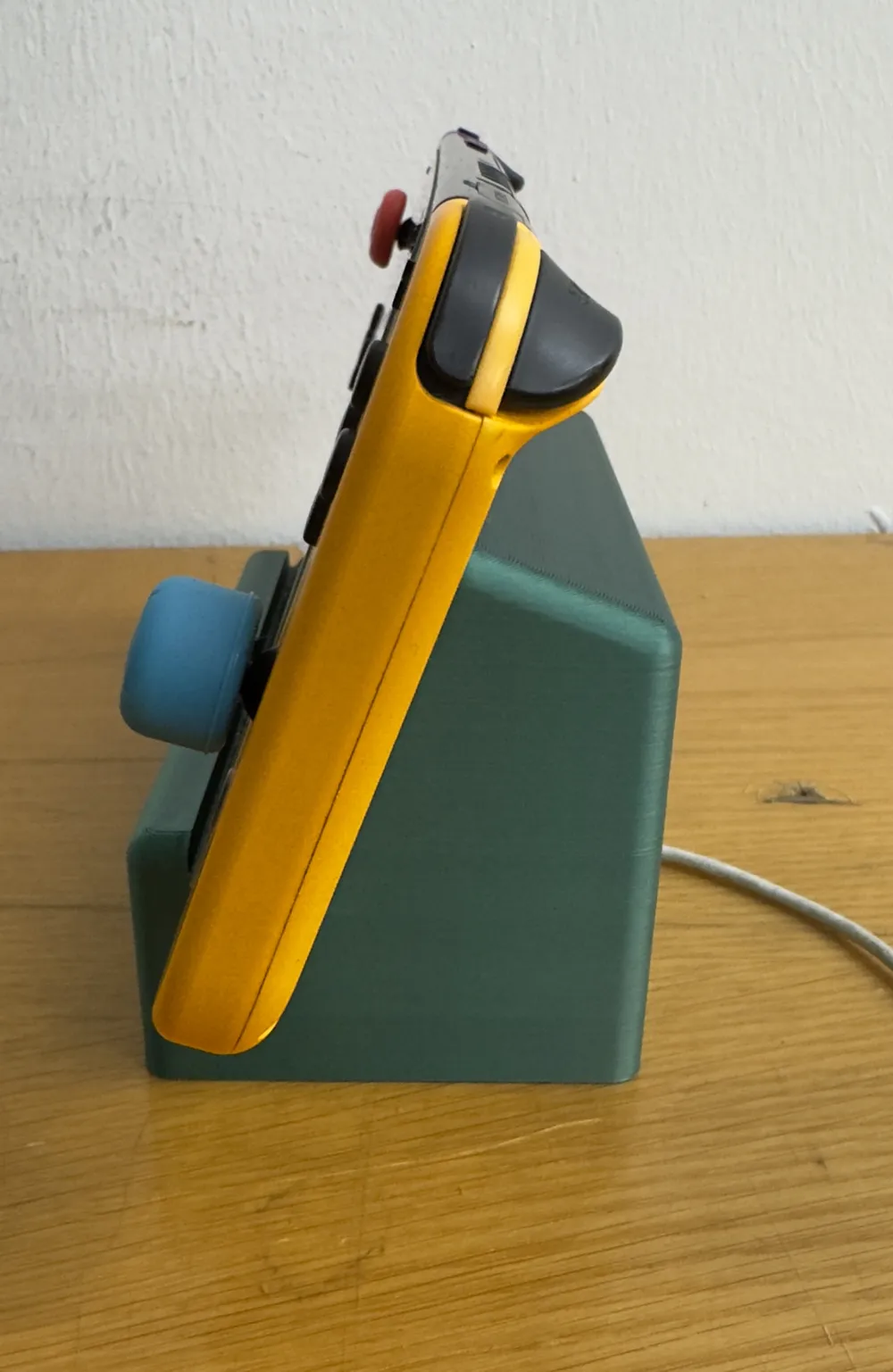 Nintendo Switch Stand for USB cable and Air Vent by GramuraMakerWorld ...