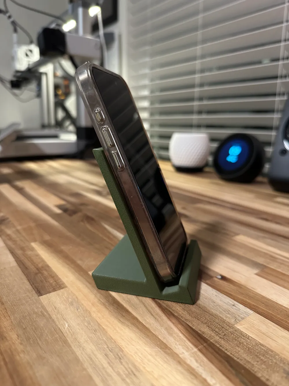 Phone Stand - Free 3D Print Model - MakerWorld