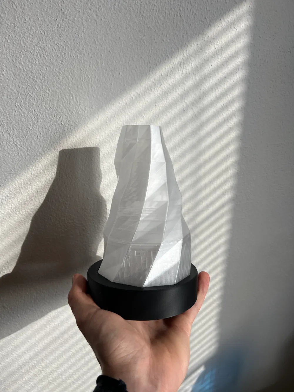 Twisted Lamp - KC007 by fifindr MakerWorld: Download Free 3D Models