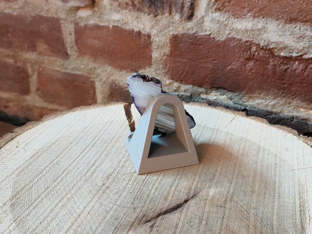 Geode Slice Stands by DJL 3Designs MakerWorld: Download Free 3D Models