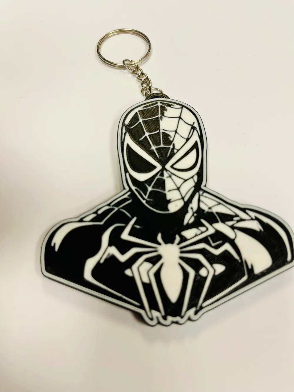 SPIDERMAN KEYCHAIN - Free 3D Print Model - MakerWorld