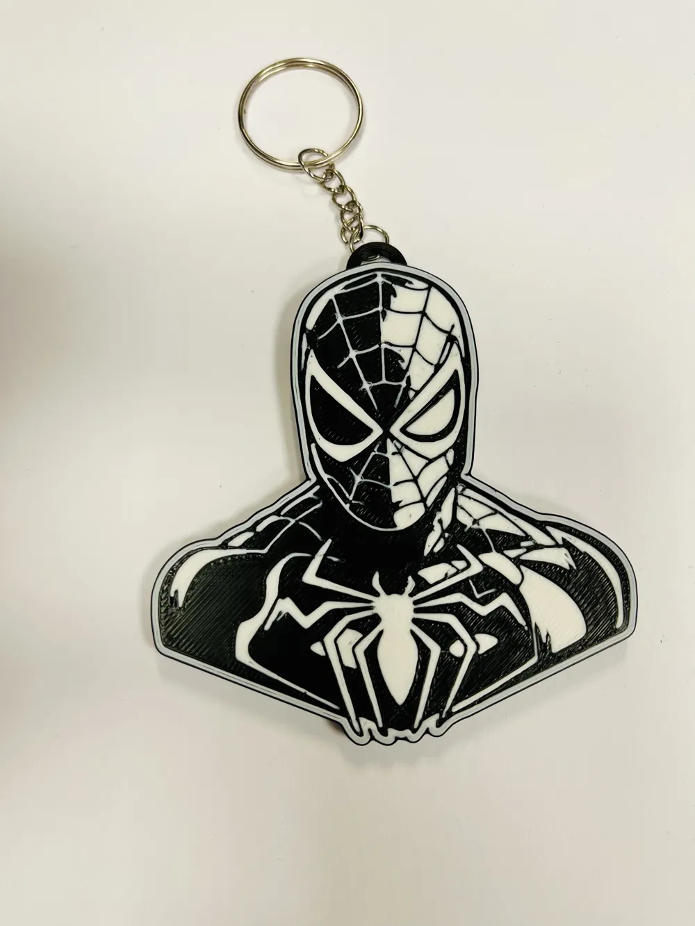 SPIDERMAN KEYCHAIN - Free 3D Print Model - MakerWorld