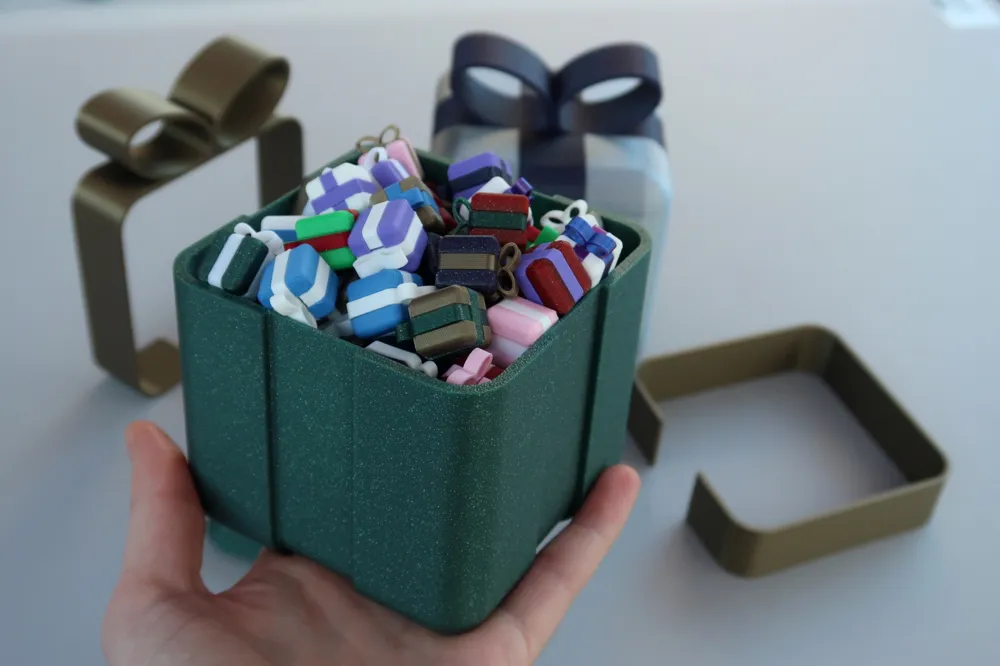 Christmas present box by N33 Designs MakerWorld: Download Free 3D Models