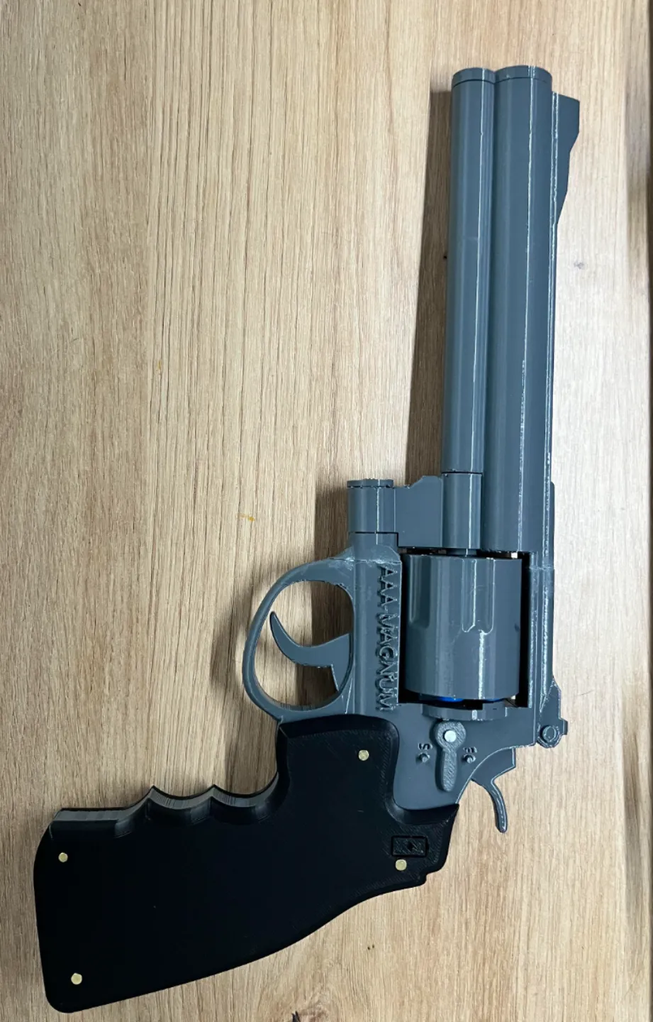Revolver - battery holder by Kdemamkuponky MakerWorld: Download Free 3D ...