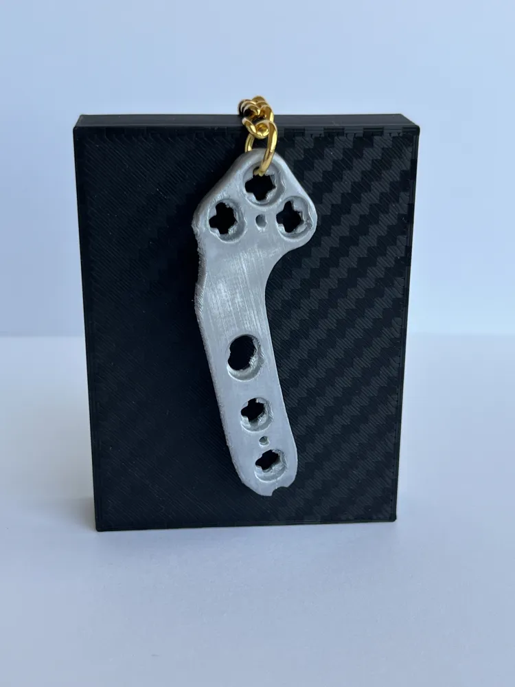 TPLO Plate Keychain - Free 3D Print Model - MakerWorld