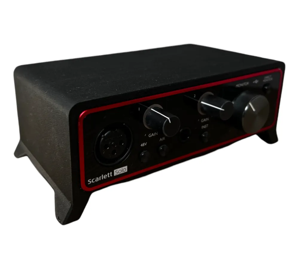 Focusrite Scarlett Solo 3rd Gen Interface Stand by N3D-Design - MakerWorld