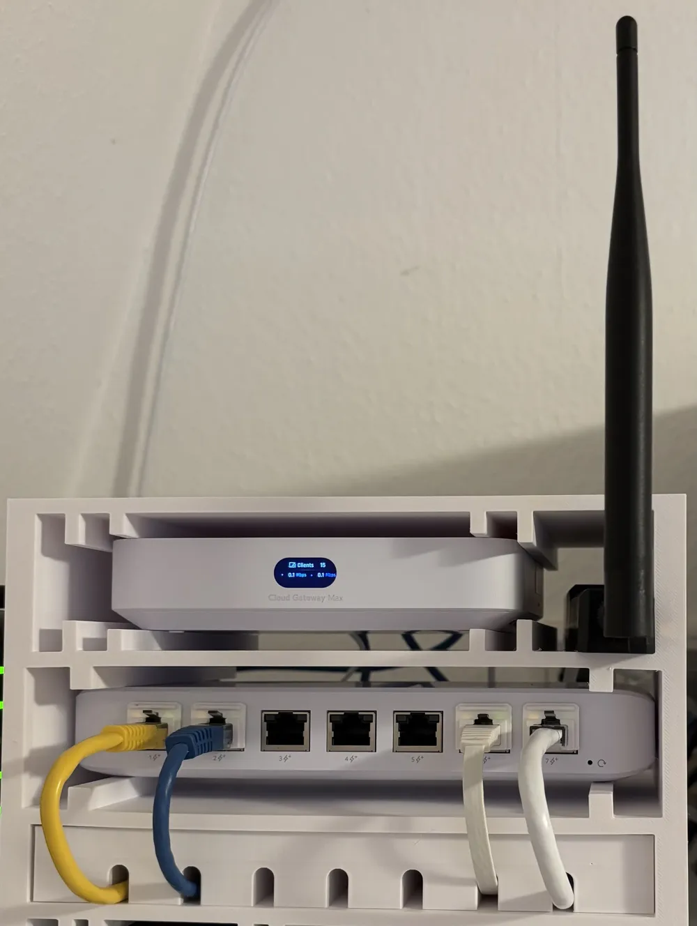 Mini Rack: Unify UCG Max + USW Ultra Remixed by Oli MakerWorld ...