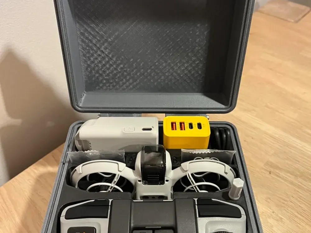 CAPA RÍGIDA FLIP & NEO - Modelo gratuito para impressão 3D - MakerWorld