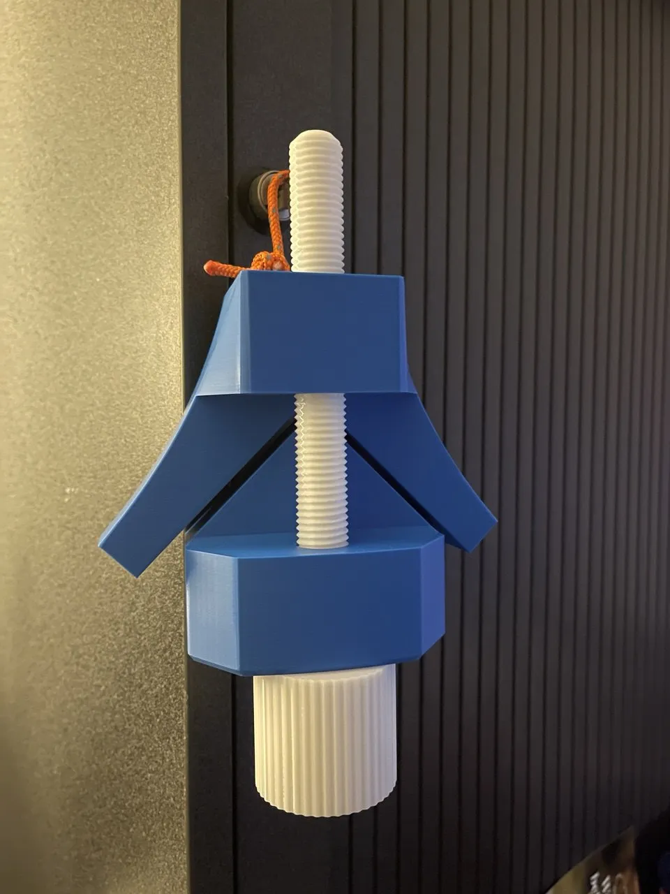 Corner Clamp (fully printable) - Free 3D Print Model - MakerWorld